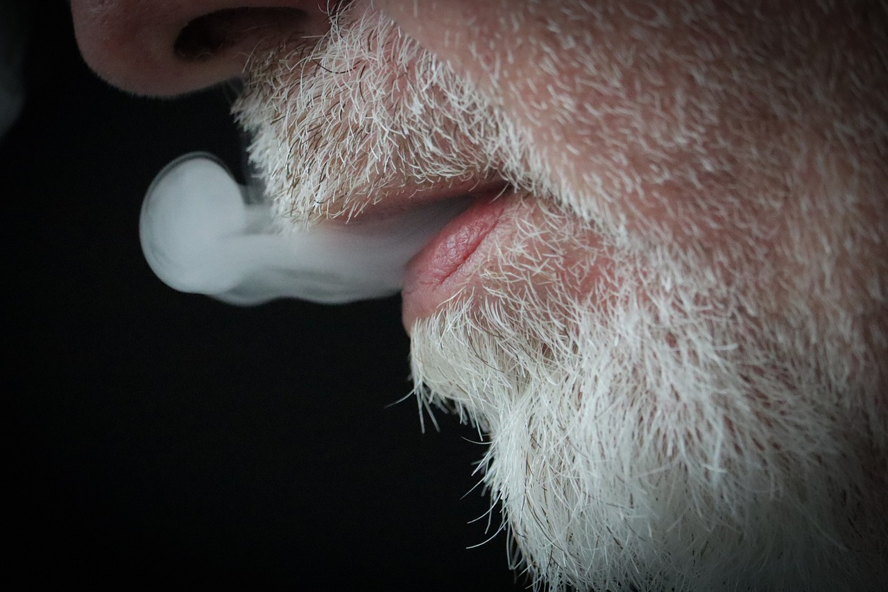 Comment accélérer la pousse de votre barbe : guide ultime pour les hommes